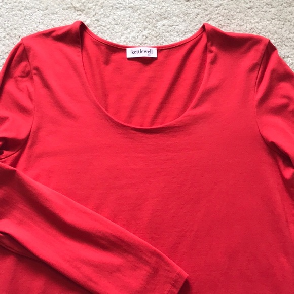 Kettlewell | Tops | New Kettlewell Ll Poppy | Poshmark